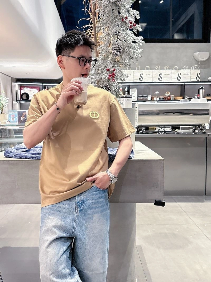 High accuracy Christian Dior T-Shirts