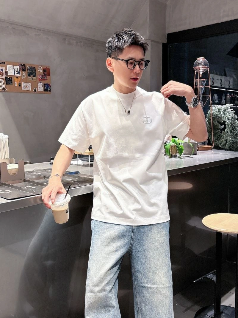 Factory-made Christian Dior T-Shirts