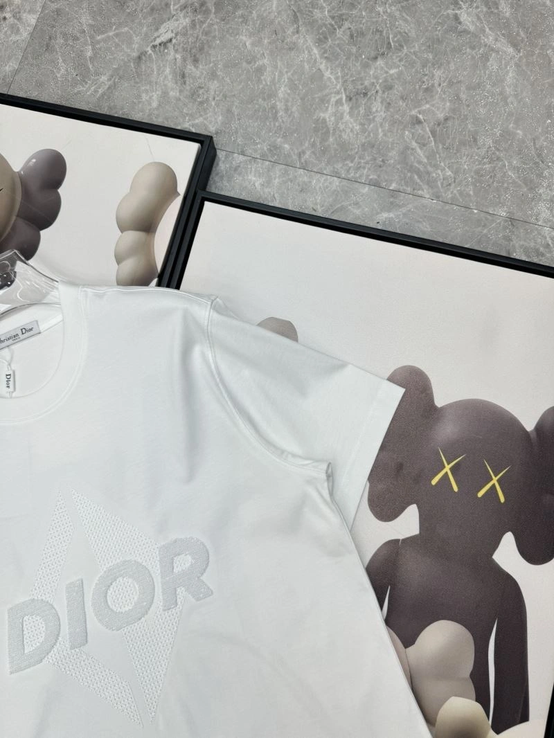 Low-cost Christian Dior T-Shirts
