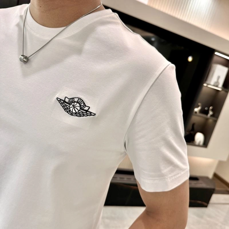 High fidelity Christian Dior T-Shirts