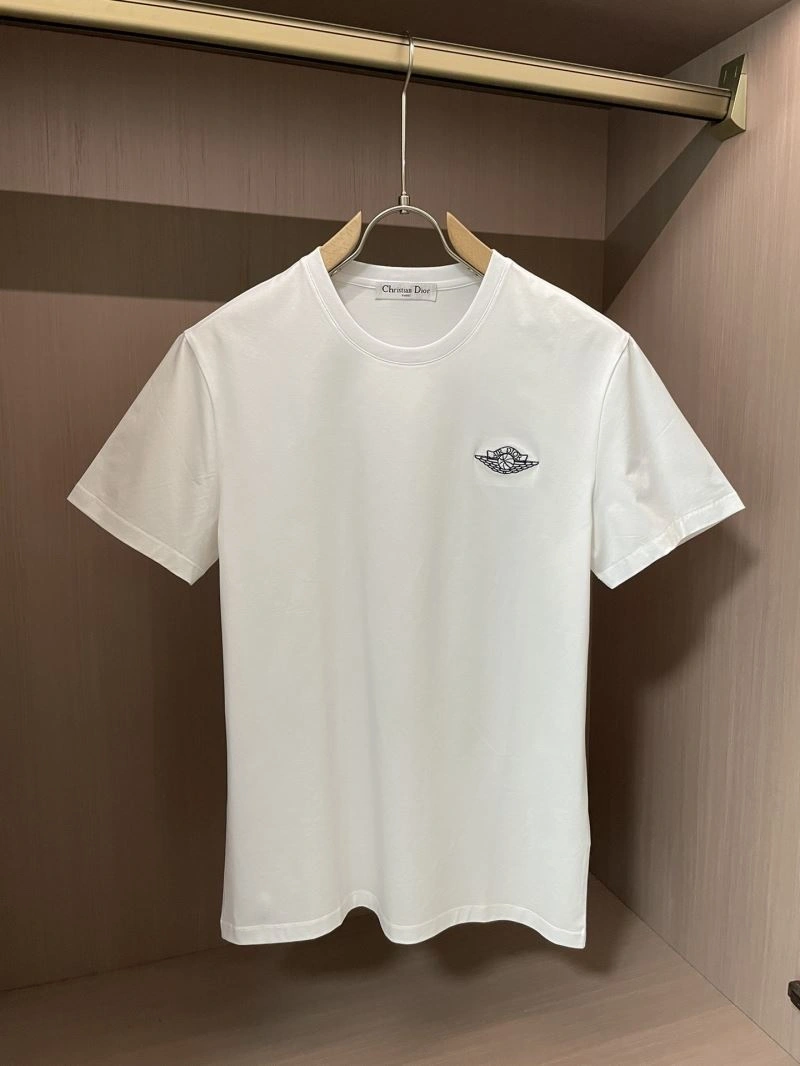 High fidelity Christian Dior T-Shirts