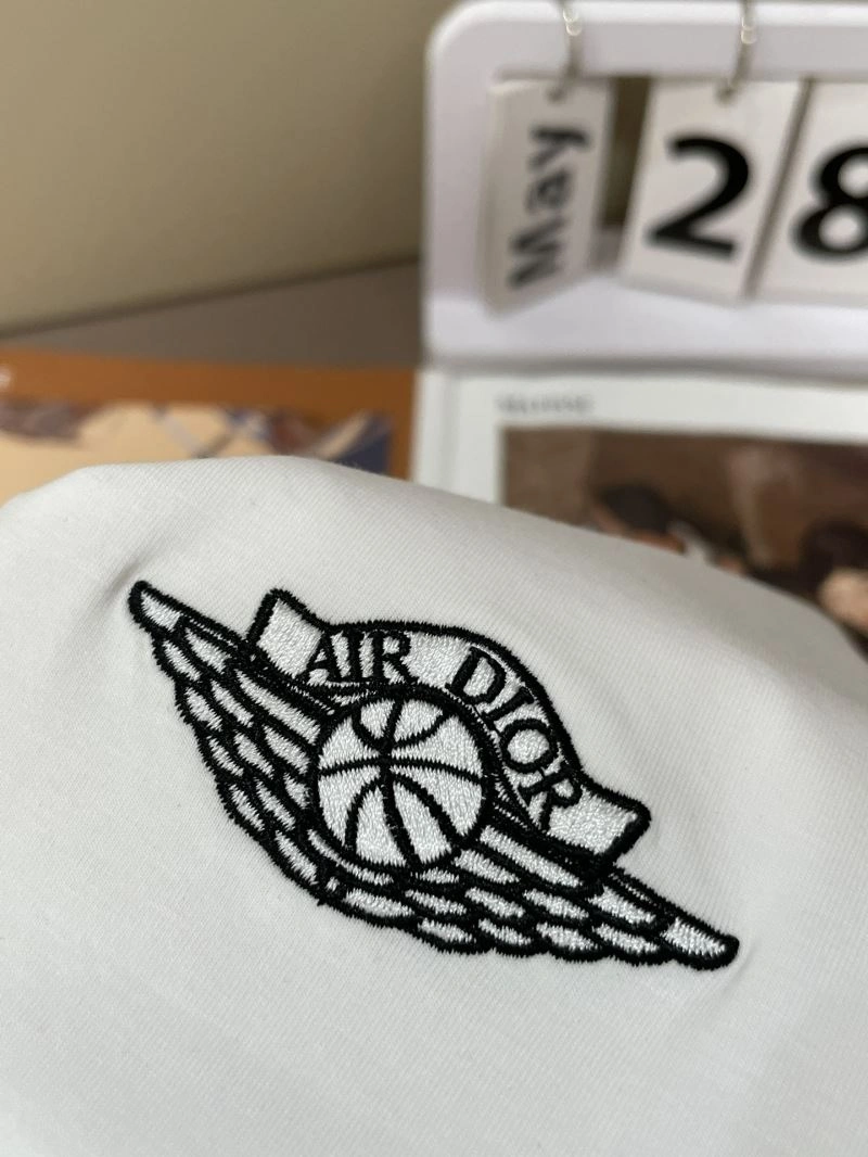 High fidelity Christian Dior T-Shirts