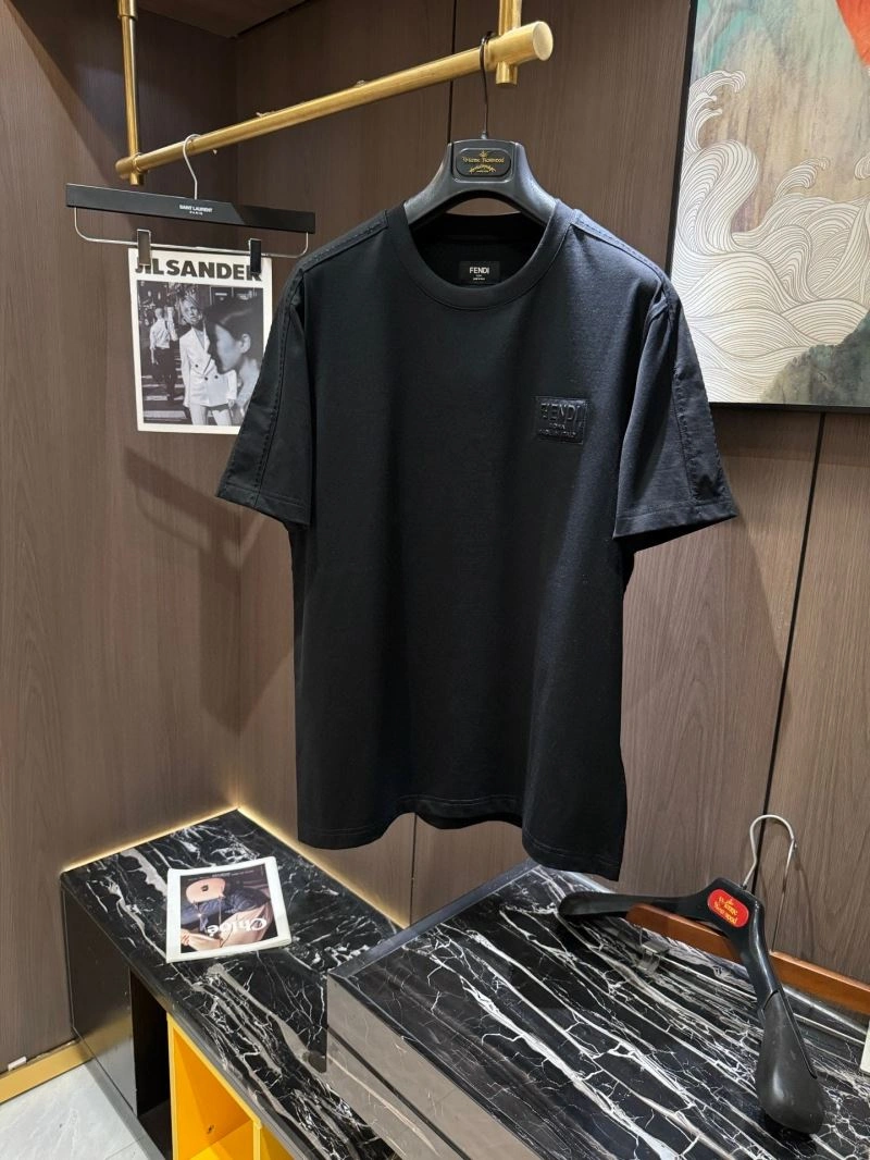 Accurate model Christian Dior T-Shirts