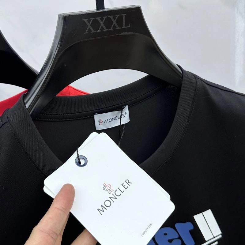 Low-cost Christian Dior T-Shirts
