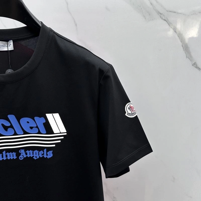 Low-cost Christian Dior T-Shirts