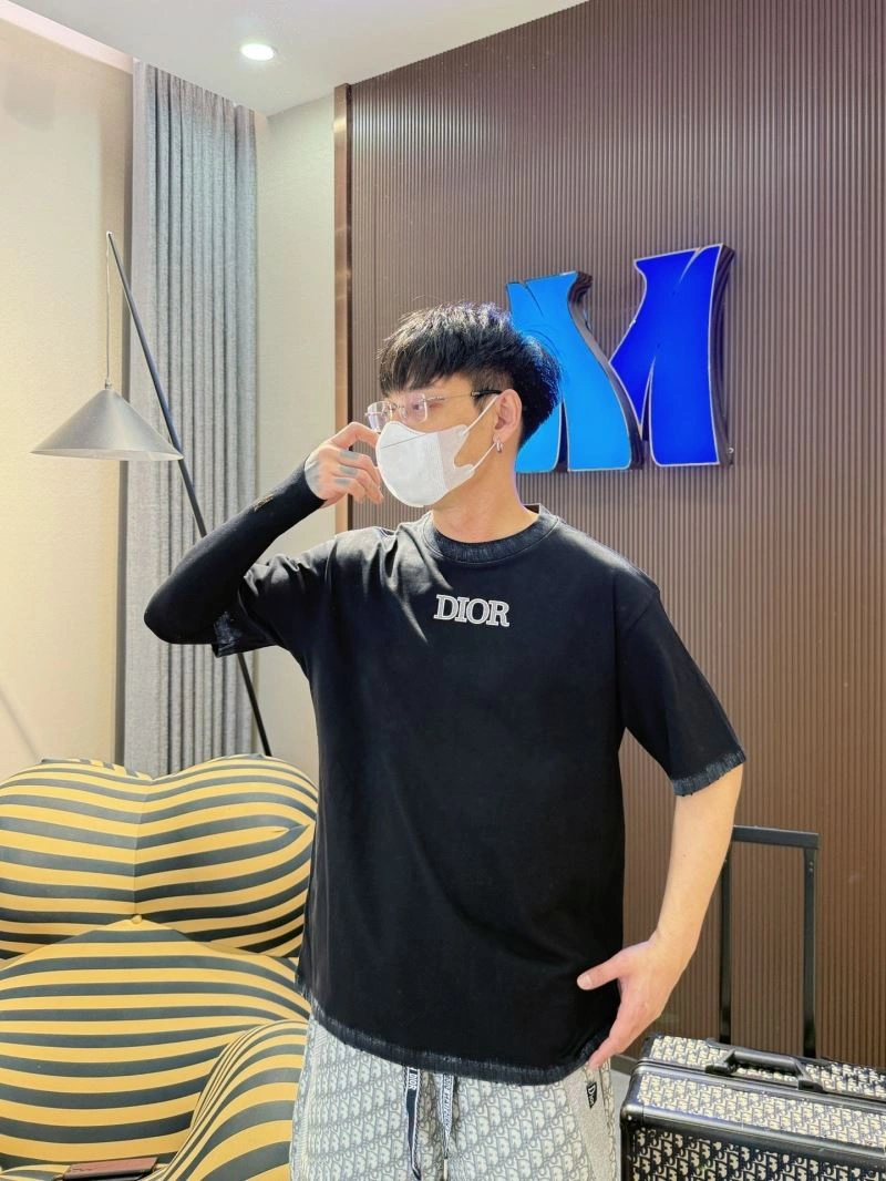 Reasonably priced Christian Dior T-Shirts