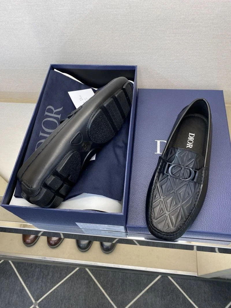 Accurate model Christian Dior Tods Shoes