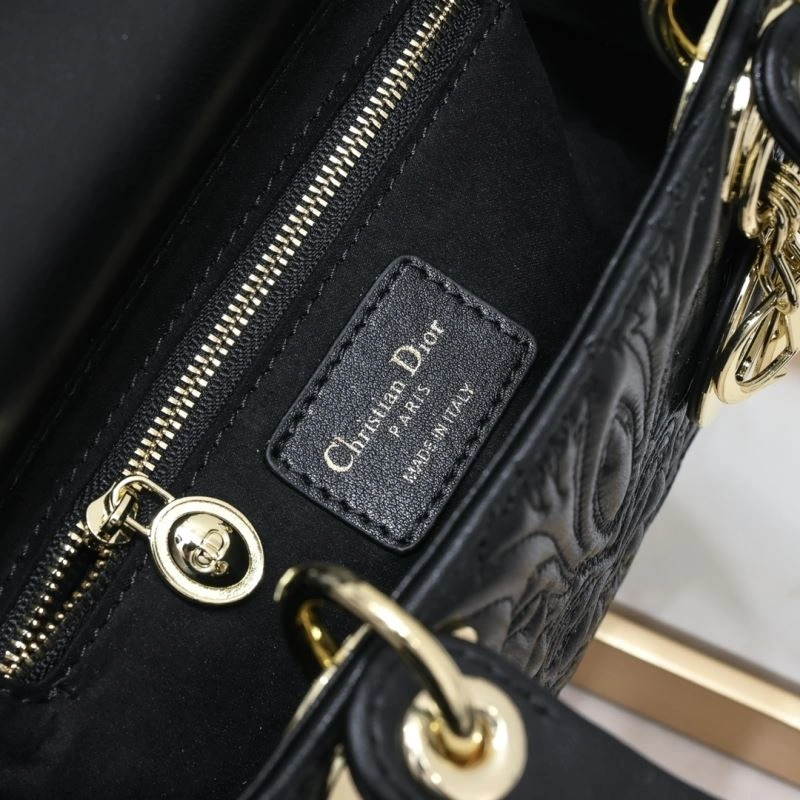 Top match Christian Dior Top Handle Bags