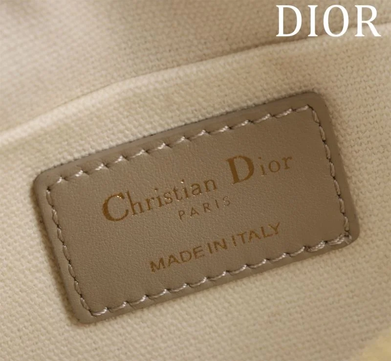 Top match Christian Dior Top Handle Bags