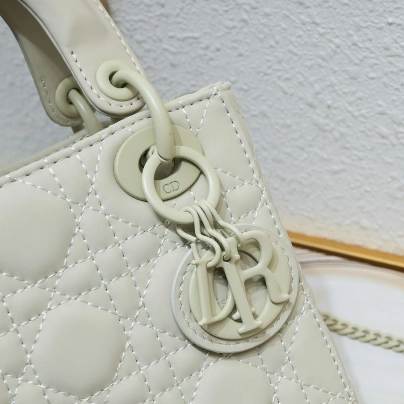 Top match Christian Dior Top Handle Bags