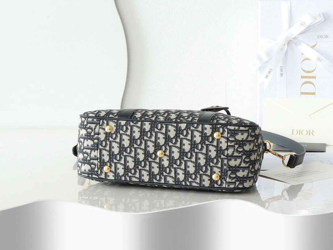 Bargain Christian Dior Top Handle Bags