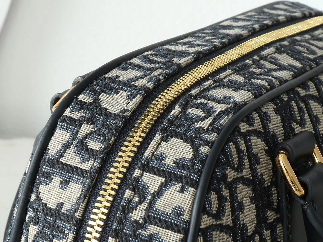 Bargain Christian Dior Top Handle Bags