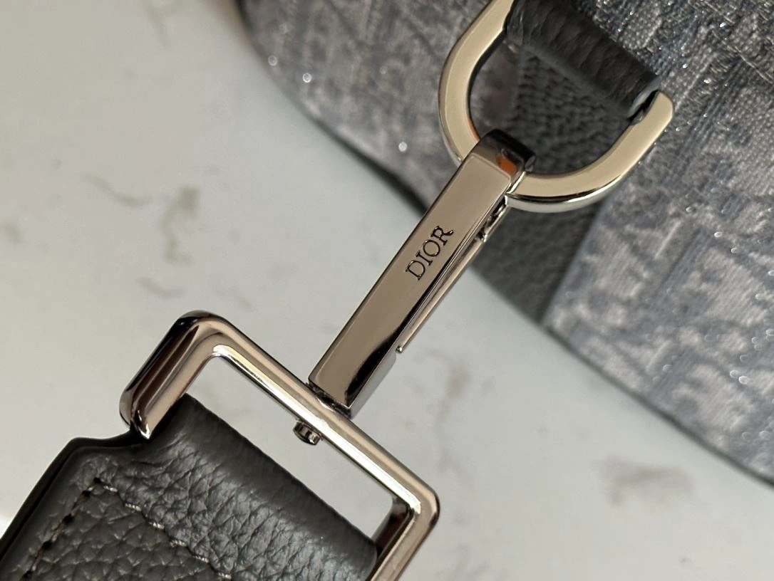 Reasonably priced Christian Dior Top Handle Bags