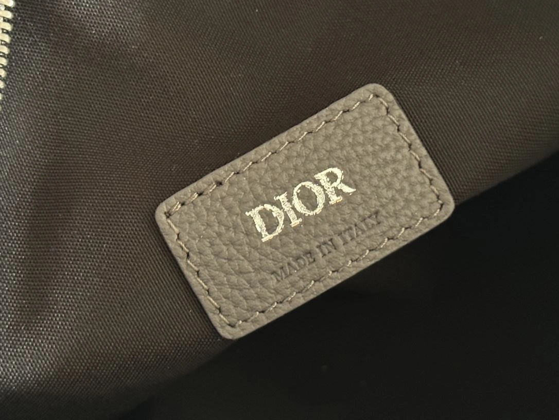 Reasonably priced Christian Dior Top Handle Bags