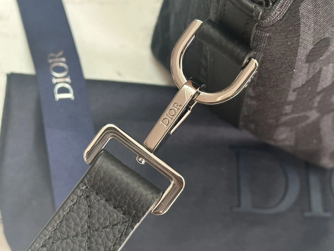 Reasonably priced Christian Dior Top Handle Bags