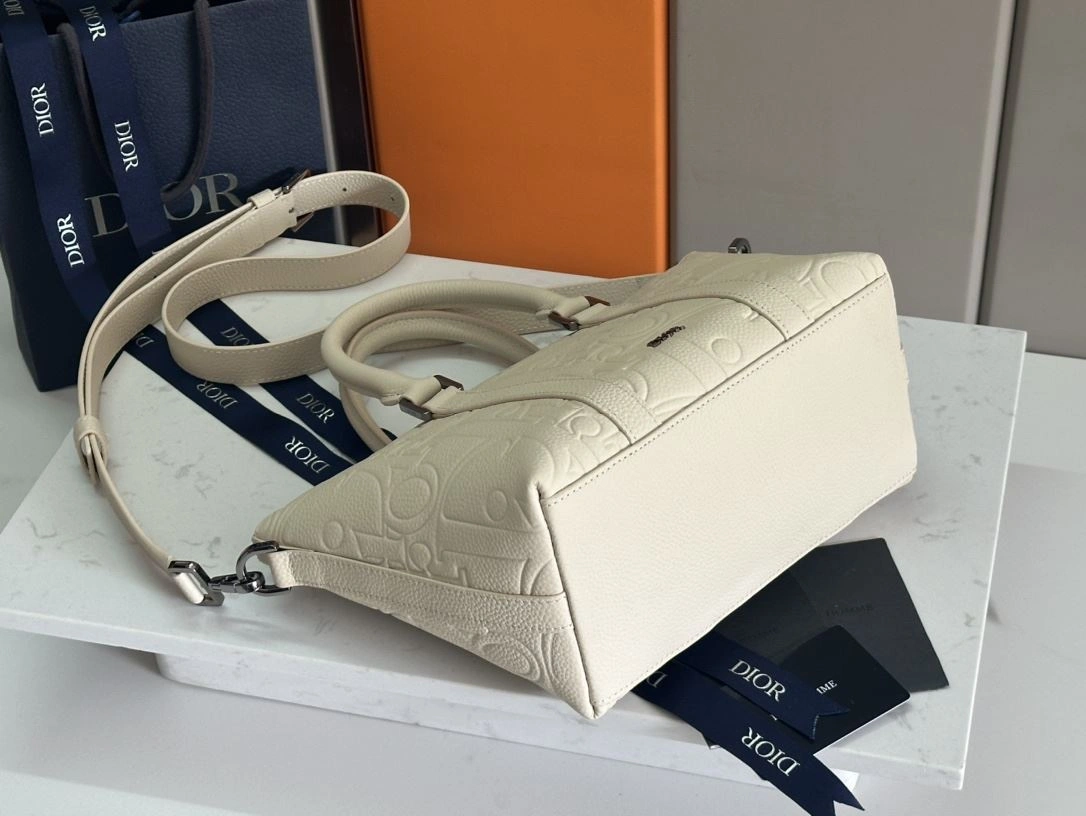Cut-rate Christian Dior Top Handle Bags
