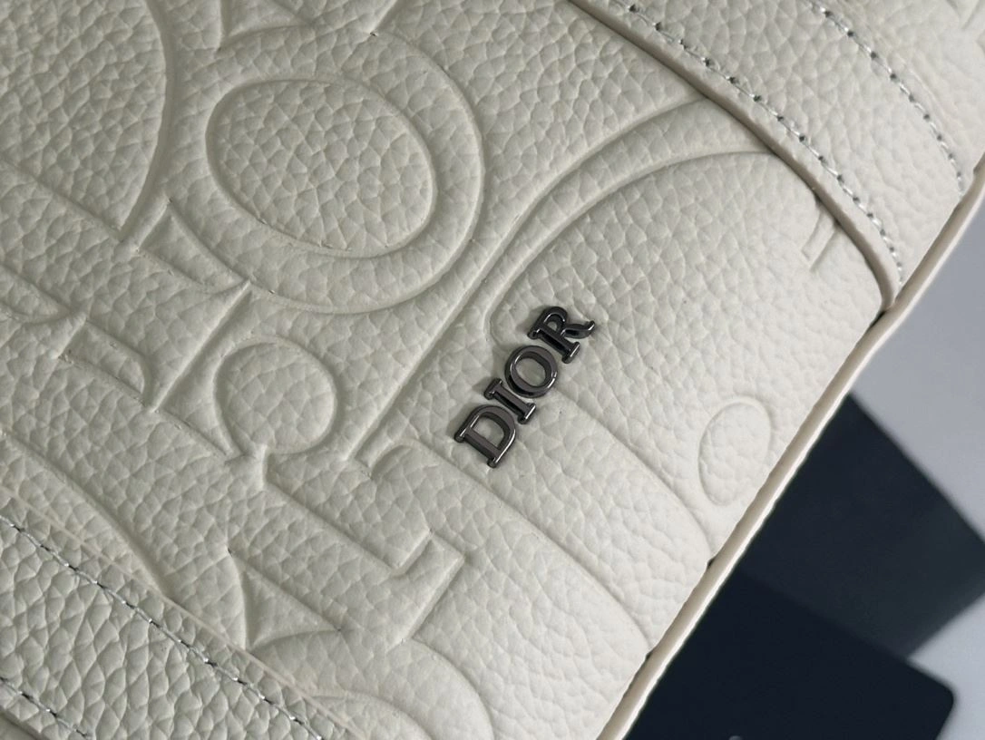 Cut-rate Christian Dior Top Handle Bags