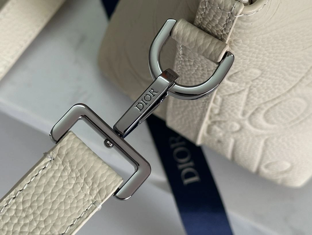 Cut-rate Christian Dior Top Handle Bags