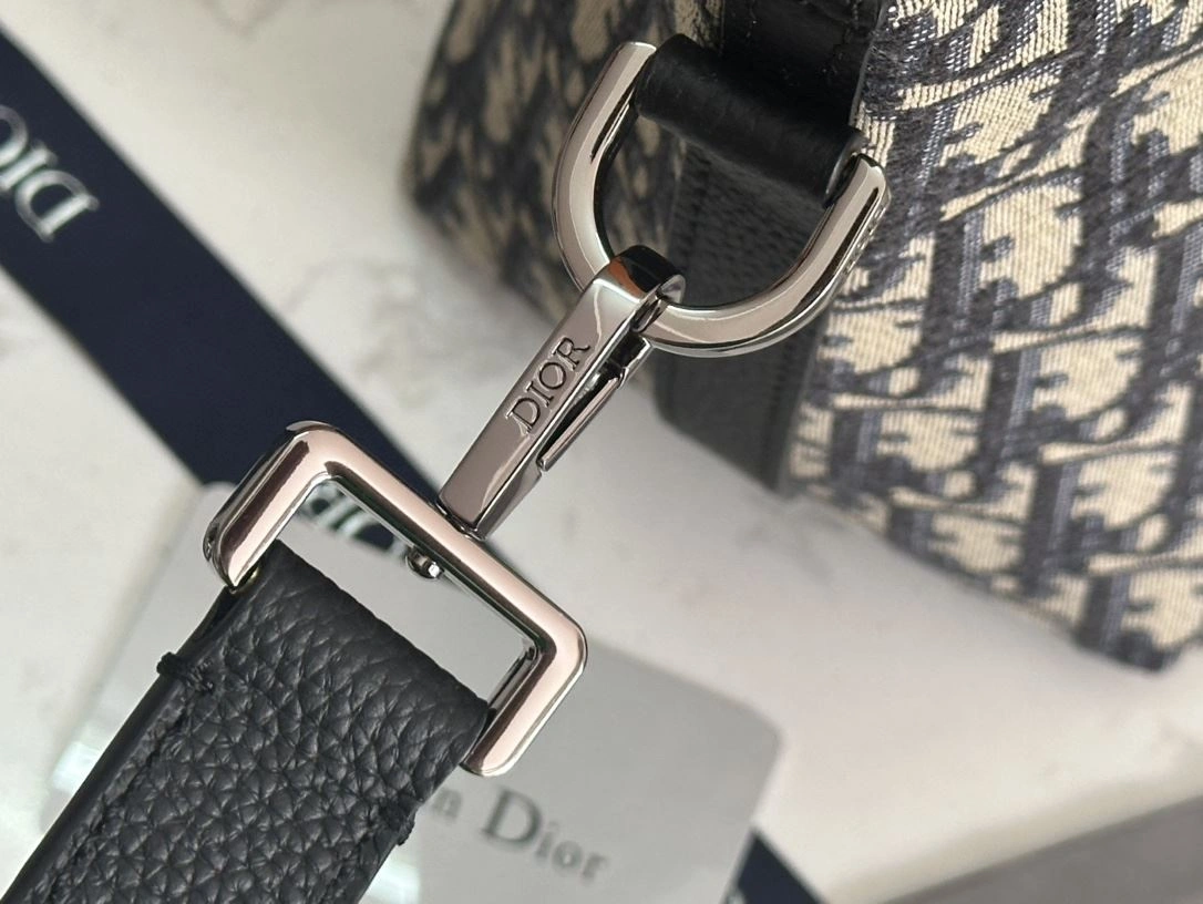 Discounted Christian Dior Top Handle Bags