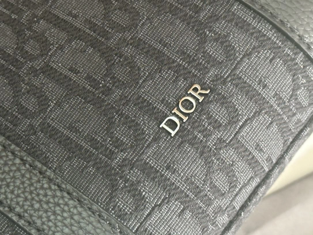 Top match Christian Dior Top Handle Bags