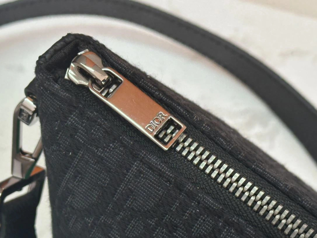 Top match Christian Dior Top Handle Bags