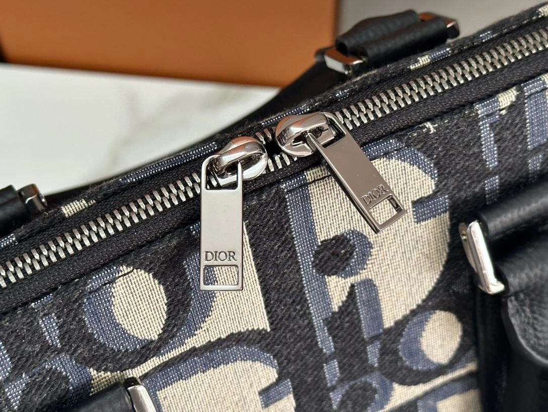 High accuracy Christian Dior Top Handle Bags