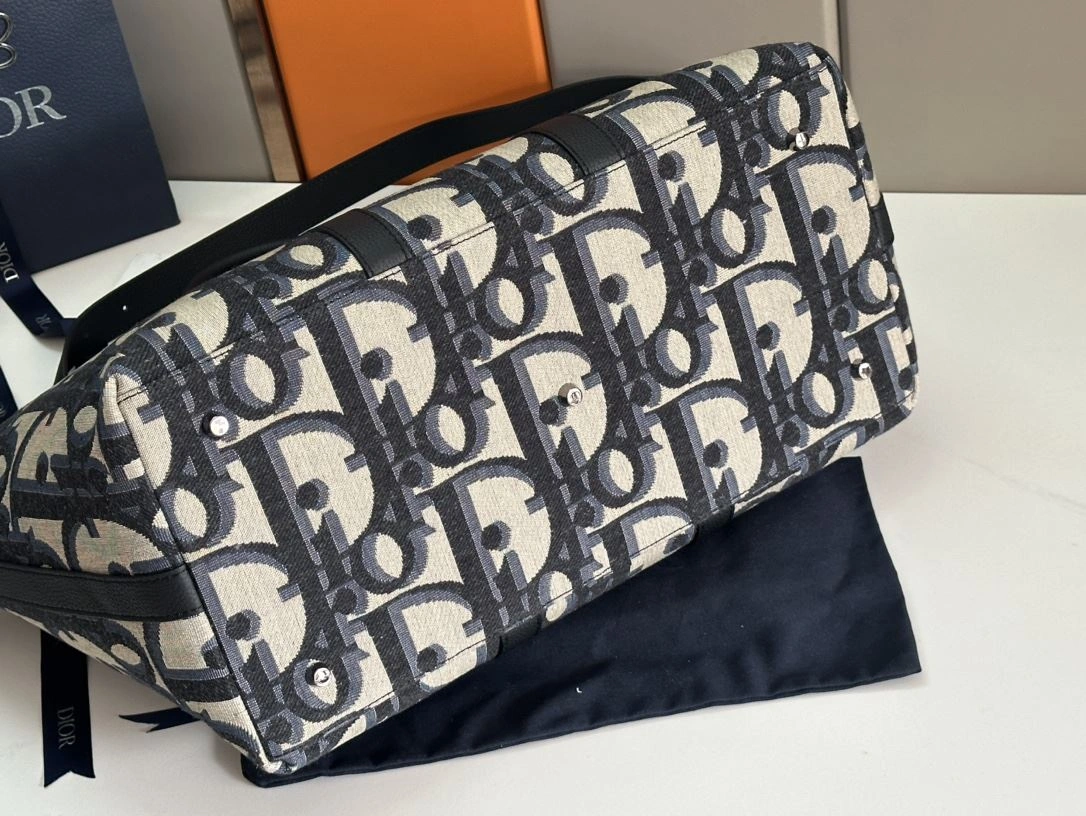 High accuracy Christian Dior Top Handle Bags