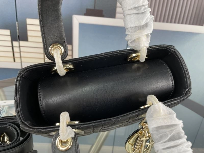 Top match Christian Dior Top Handle Bags