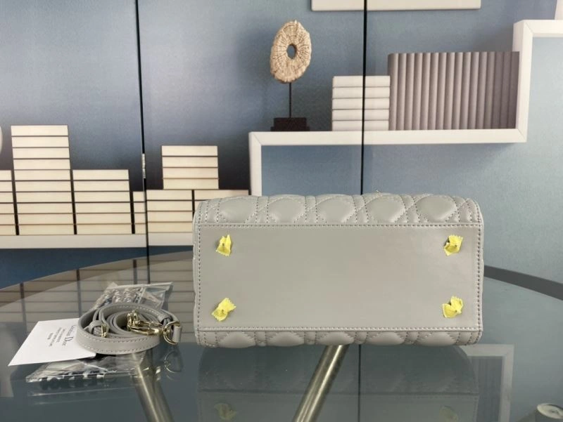 Bargain Christian Dior Top Handle Bags