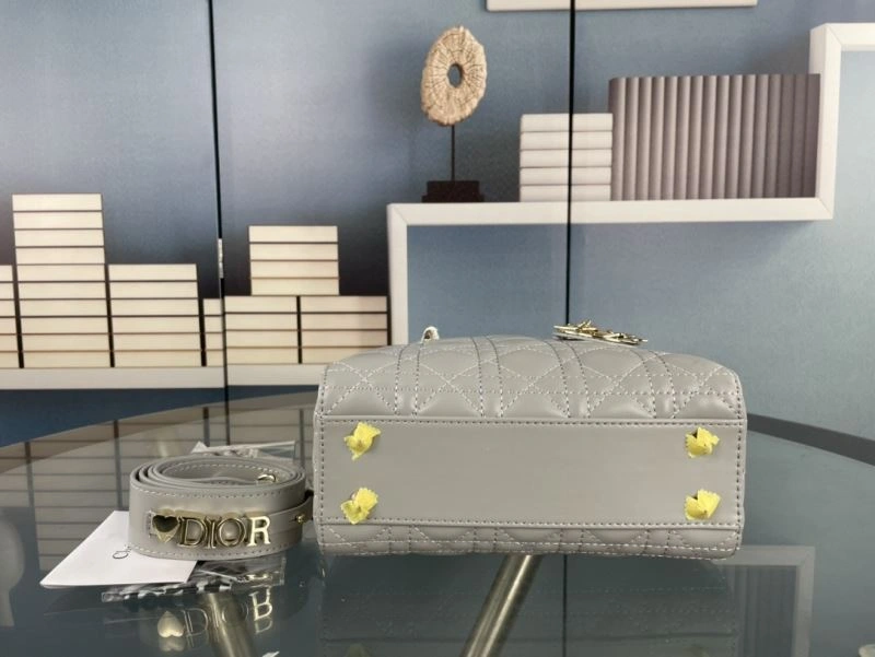 High accuracy Christian Dior Top Handle Bags
