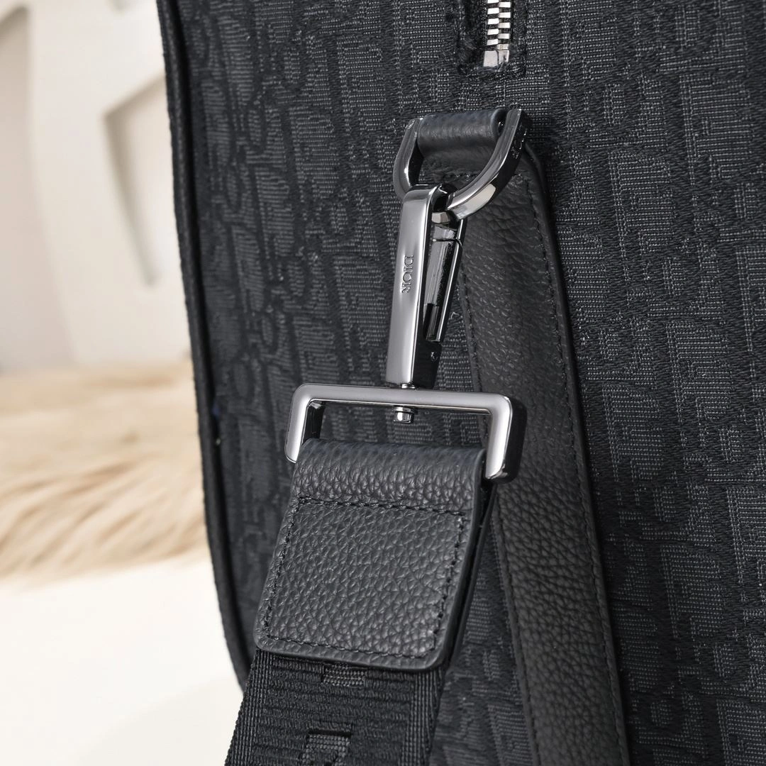 High accuracy Christian Dior Travel Bags