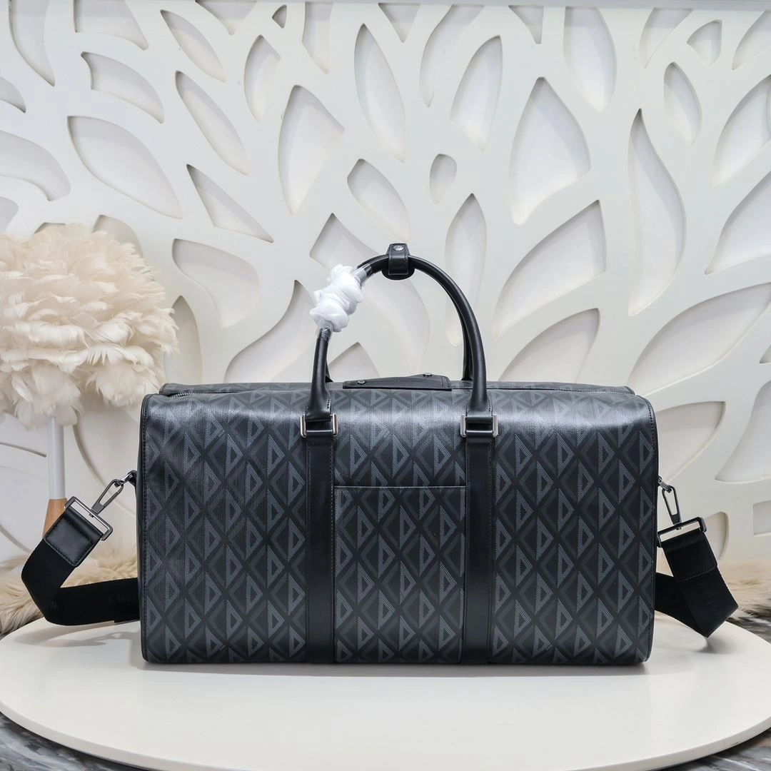 Low-cost Christian Dior Travel Bags