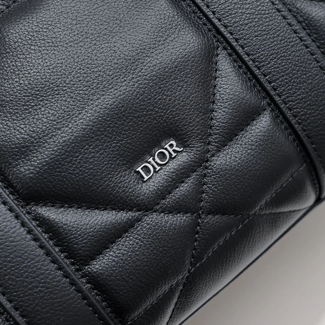 Value-priced Christian Dior Travel Bags