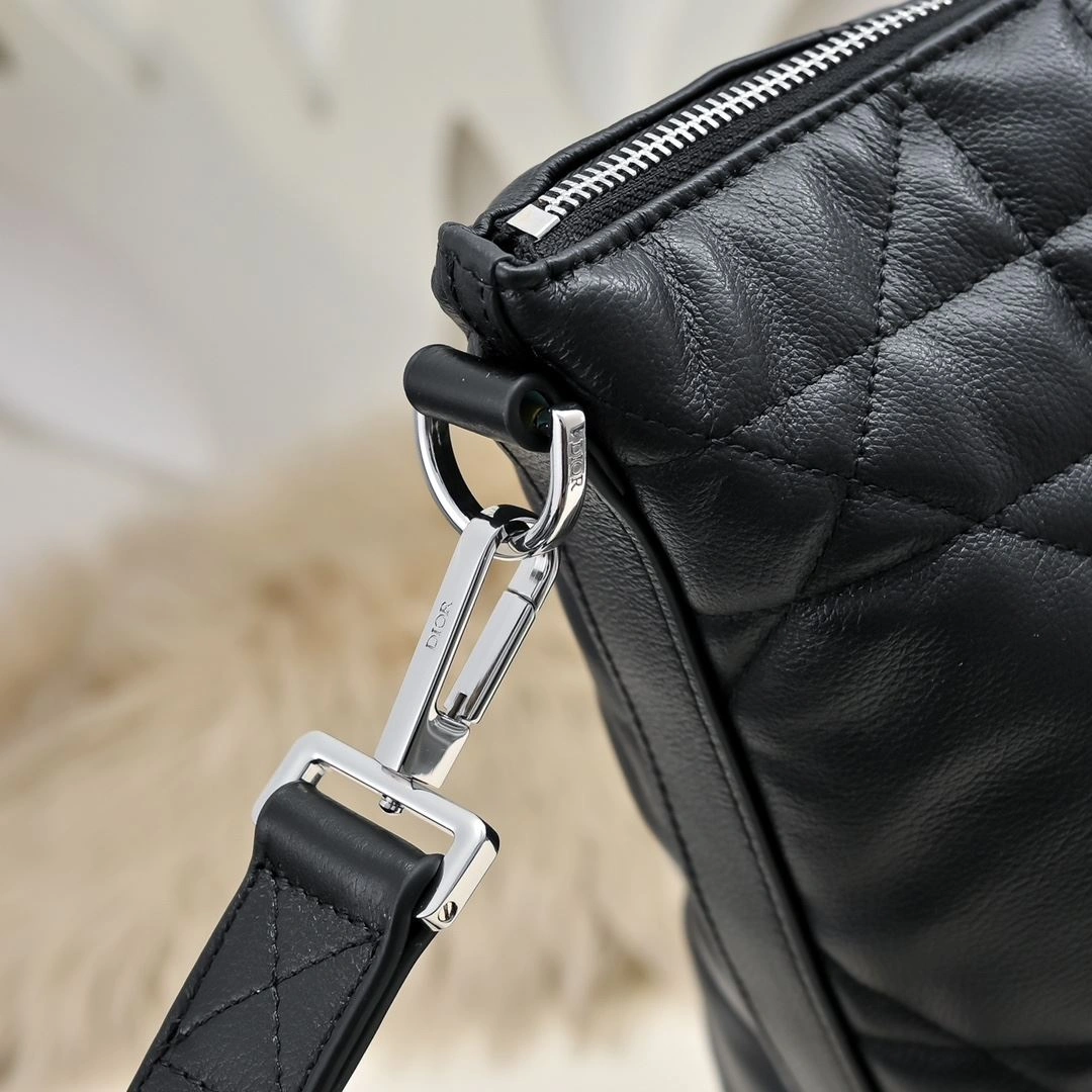 Value-priced Christian Dior Travel Bags