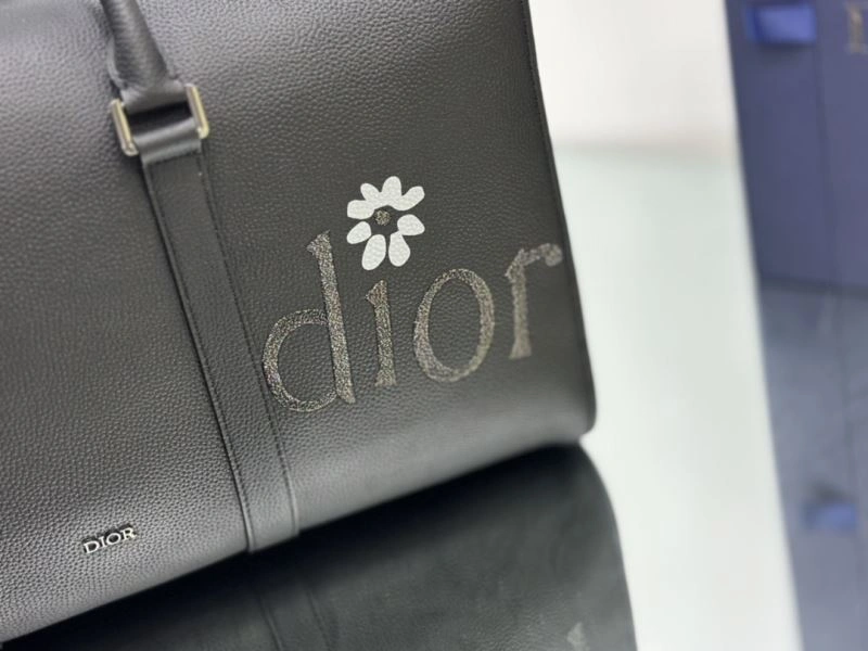 Low-cost Christian Dior Travel Bags
