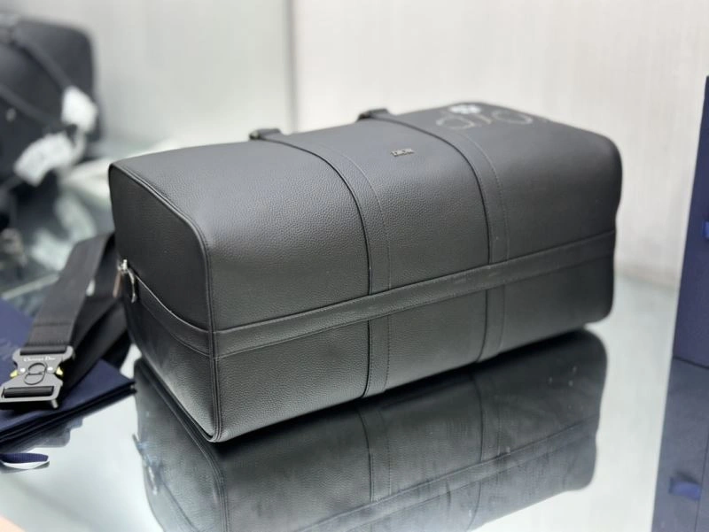 Low-cost Christian Dior Travel Bags