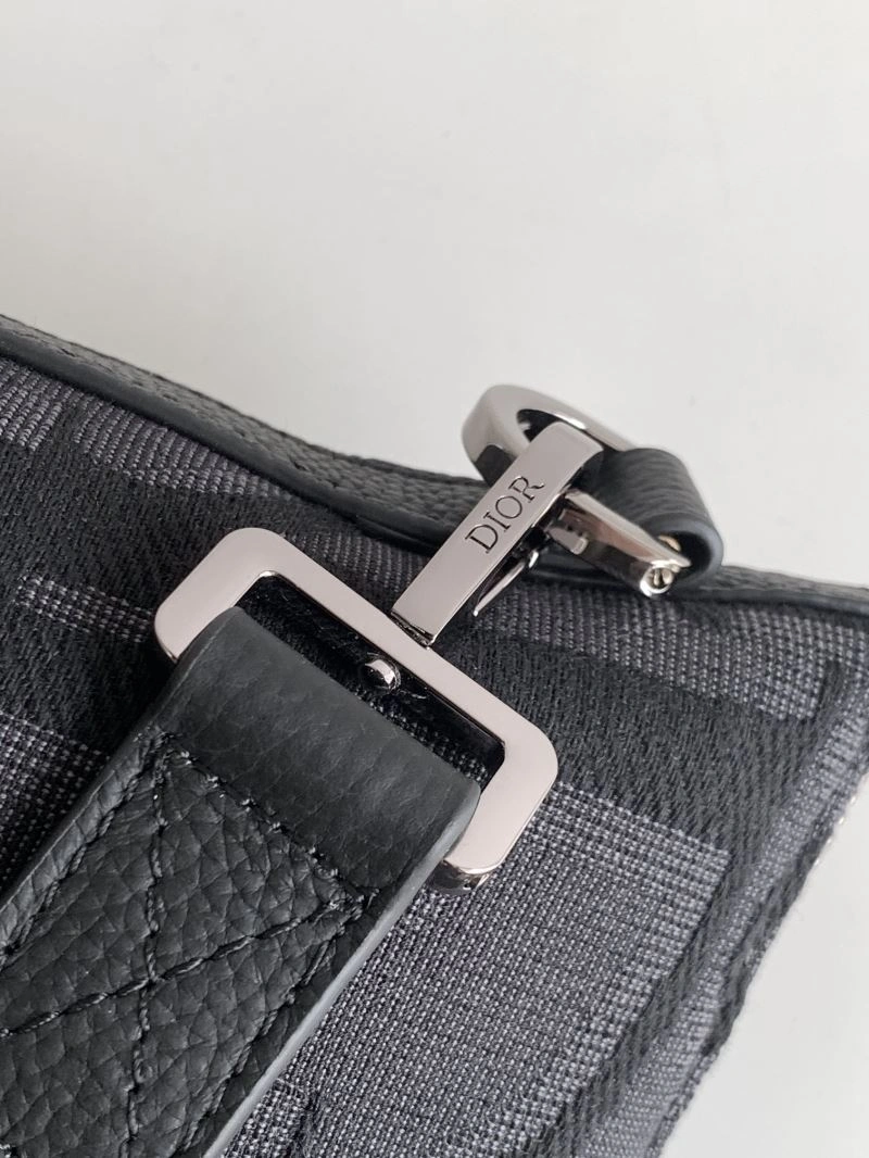 Low-cost Christian Dior Travel Bags