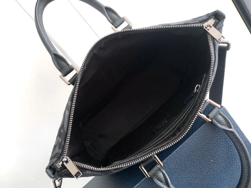 Low-cost Christian Dior Travel Bags