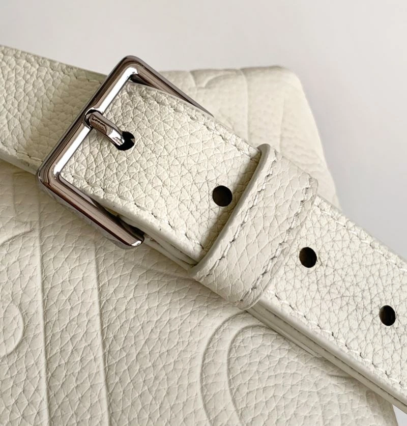 Cut-rate Christian Dior Travel Bags