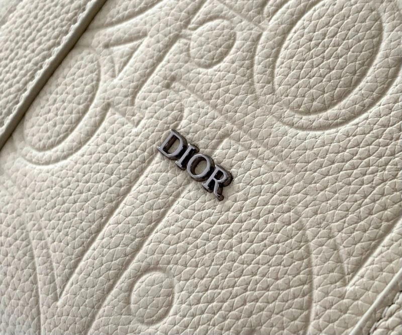 Low-cost Christian Dior Travel Bags