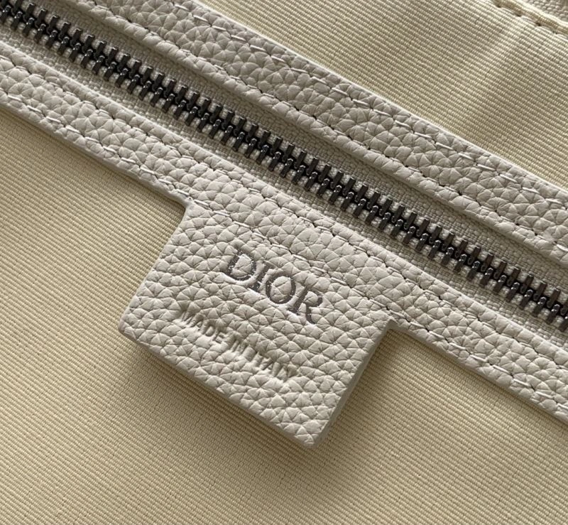 Low-cost Christian Dior Travel Bags