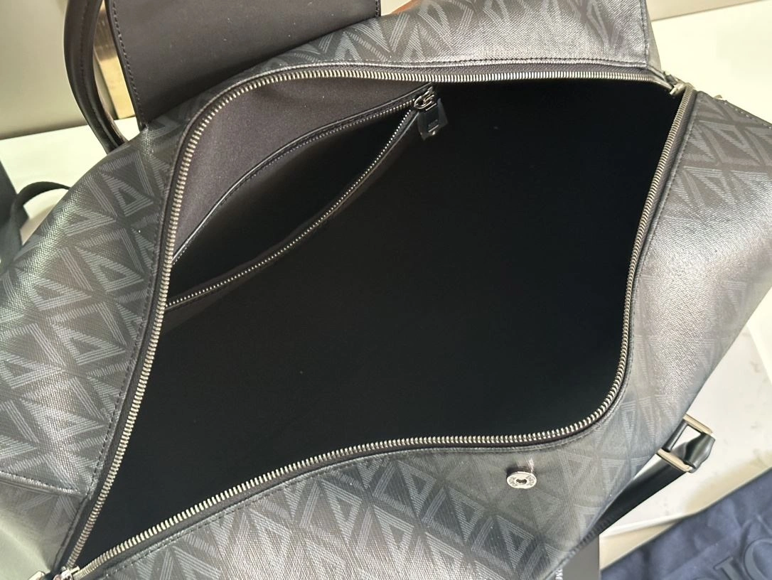 Exact replica Christian Dior Travel Bags