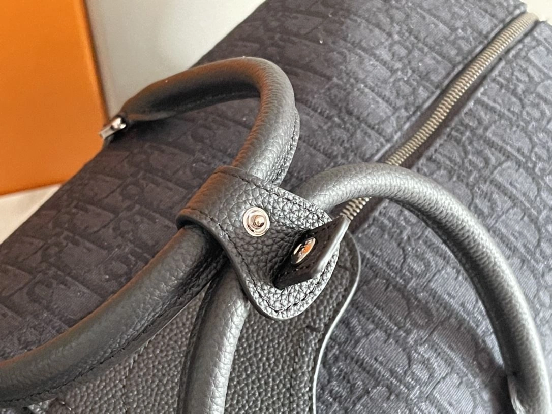 High accuracy Christian Dior Travel Bags