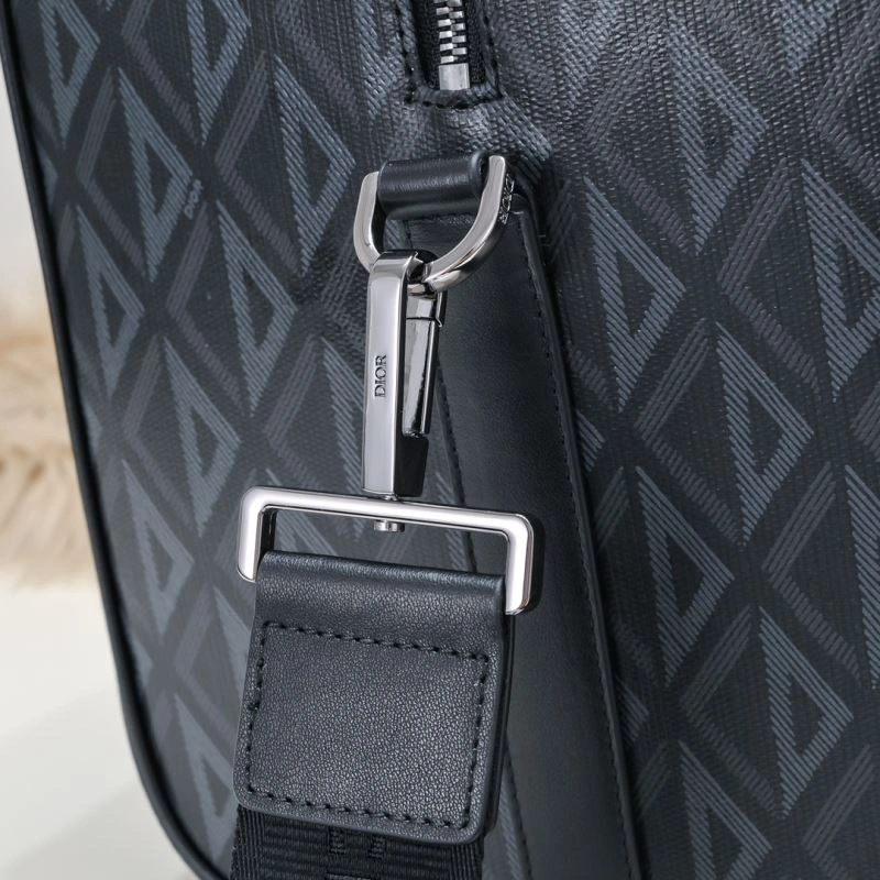 Bargain Christian Dior Travel Bags