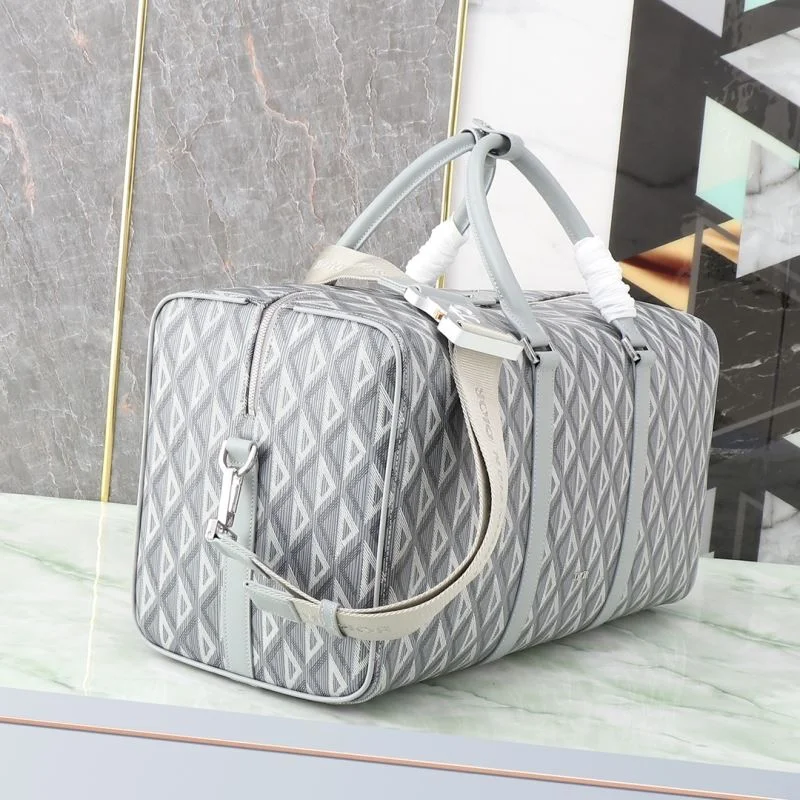 Low-cost Christian Dior Travel Bags