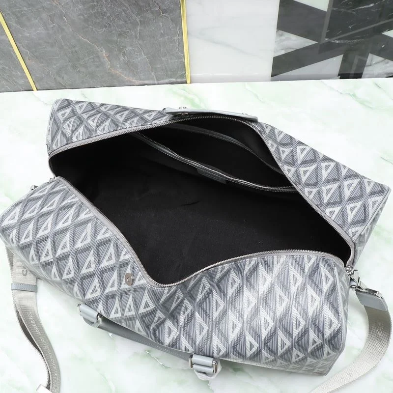 Low-cost Christian Dior Travel Bags