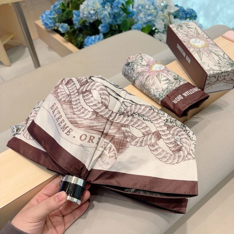 Low-cost Christian Dior Umbrella
