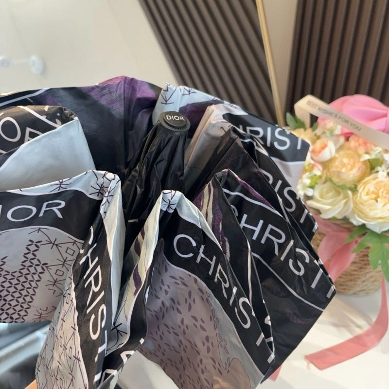 Indistinguishable Christian Dior Umbrella
