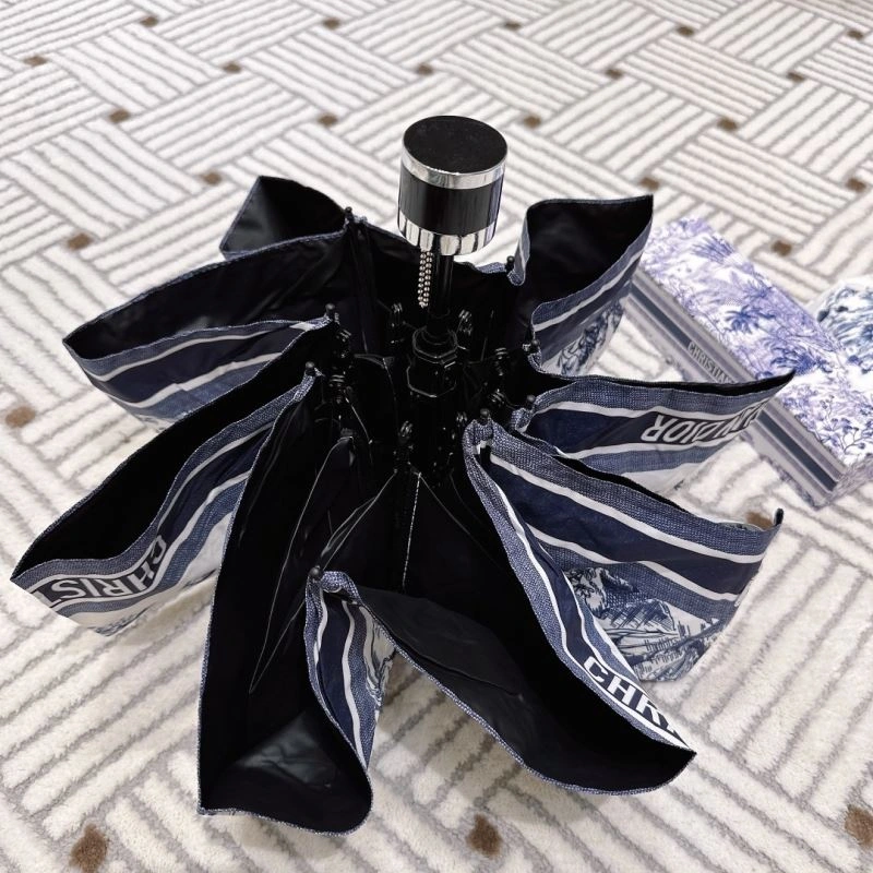 Low-cost Christian Dior Umbrella