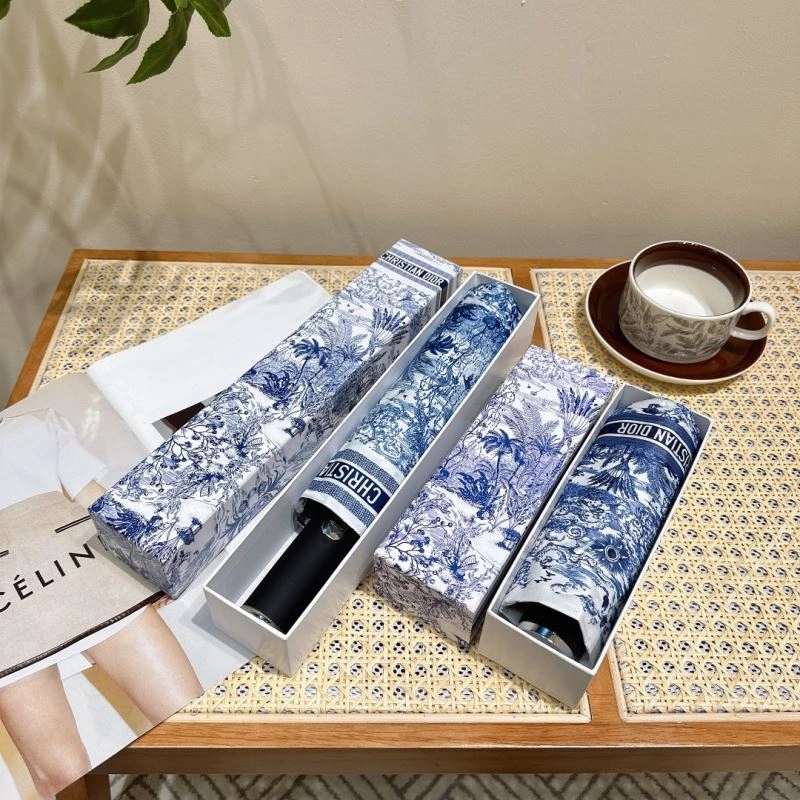Low-cost Christian Dior Umbrella